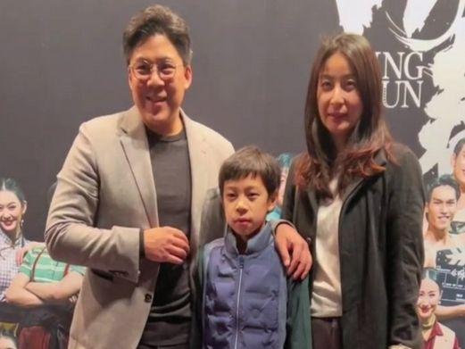 Guo Jingjing and Huo Qigang took their eldest son to play a drama for ...