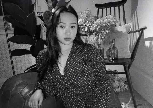 Li Zongsheng and Lin Yilian's daughter Li Xier is plump and sexy, but has outstanding ...