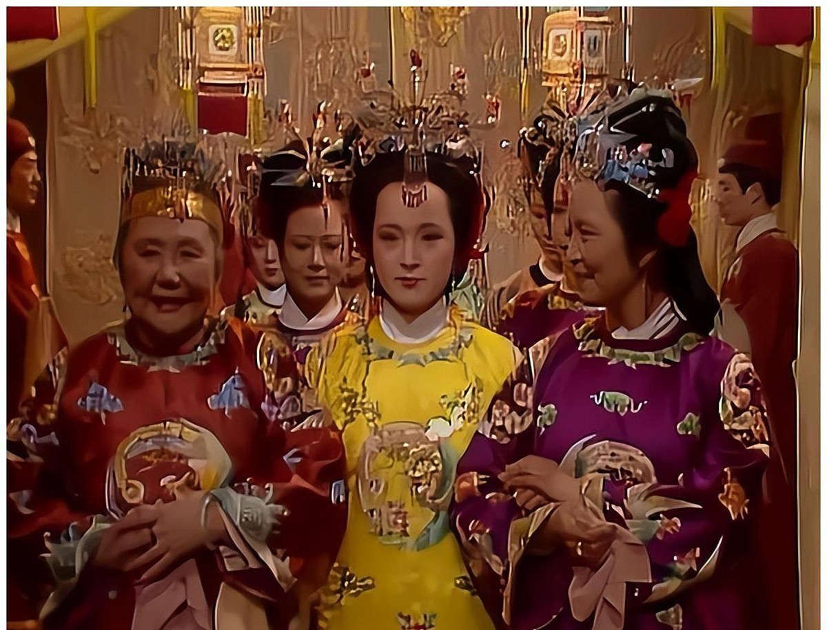 No wonder Wang Fulin had to let Cheng Mei play the role of the imperial ...