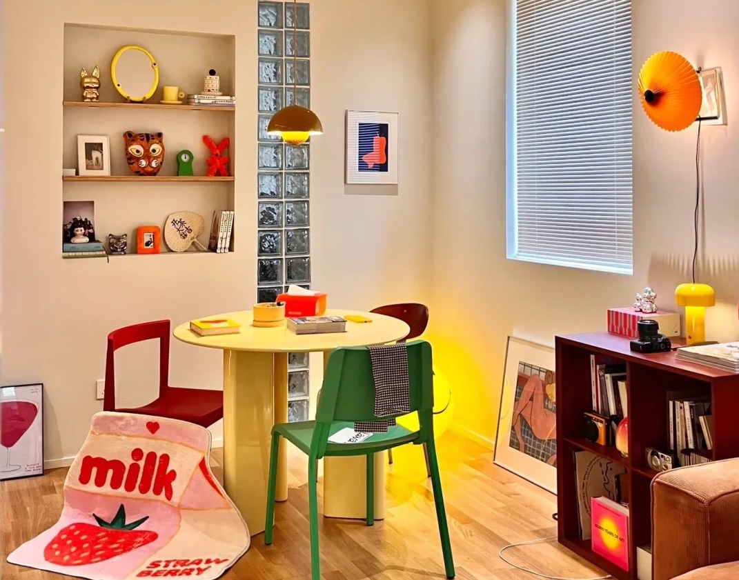 Who can be emo if they live in a house like this! - iMedia