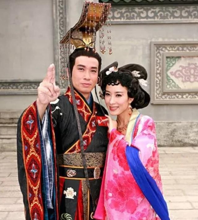 The last wise ruler of the Tang Dynasty; he was humble and foolish for ...