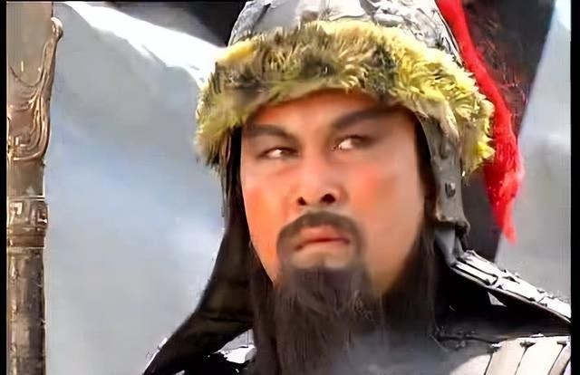 During the Battle of Sishui Pass, apart from Guan Yu, who else present ...