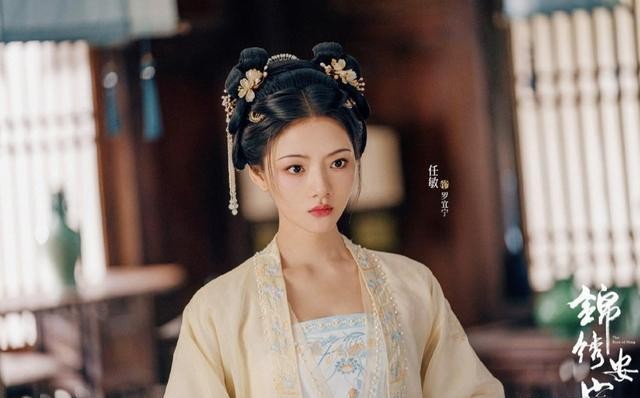 I watched a few episodes of "Seven Nights of Snow" and "Splendid Peace ...