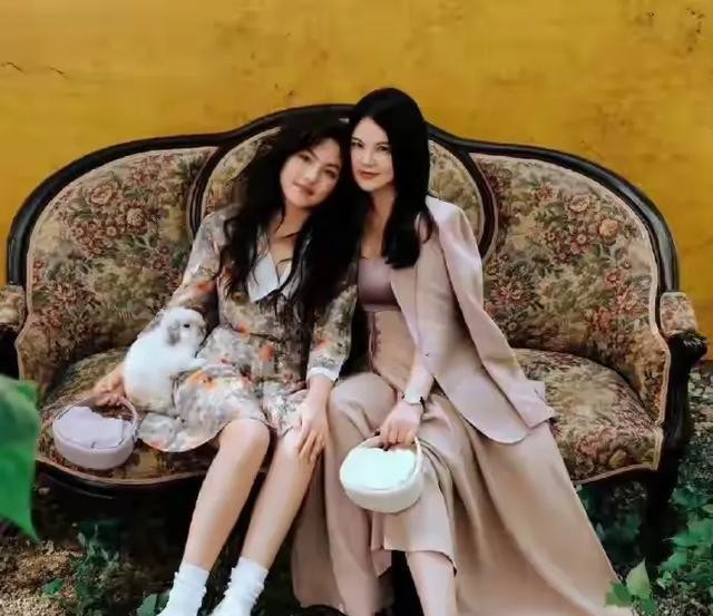 Wang Shiling's 15th birthday, Li Xiang and Wang Yuelun sent their best ...