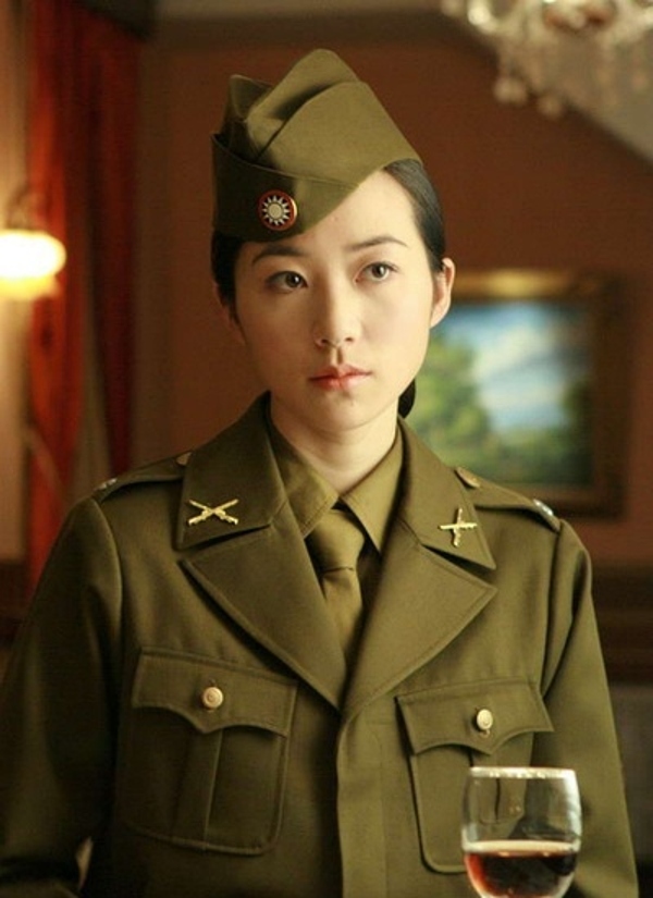 Comparison of female spy roles: Wang Ou and Tao Xinran have outstanding ...