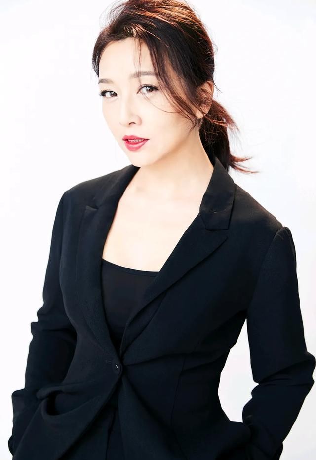 Jiang Shan: Beautiful and classy - iMedia