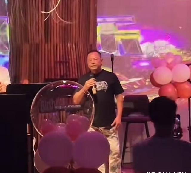 Broken Tooth Koi's 69th birthday was too extravagant! He collected ...
