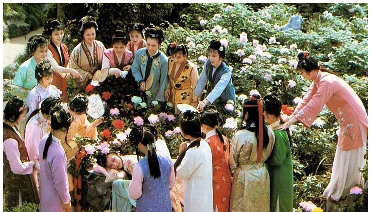No wonder Wang Fulin had to let Cheng Mei play the role of the imperial ...