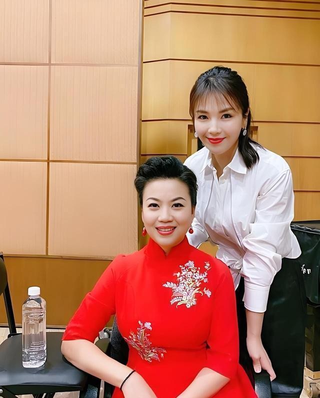 Facts have proved that the 56-year-old plump Zhang Ye has become the ...