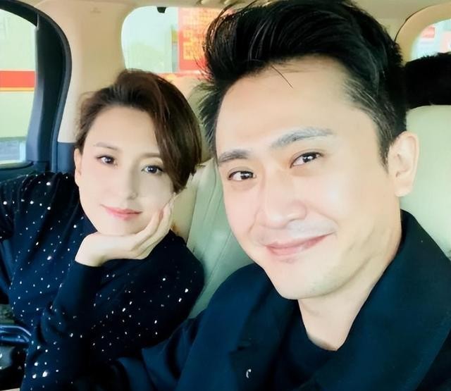 CCTV host Yang Fan marries his first love, friends support each other, but the eldest daughter ...