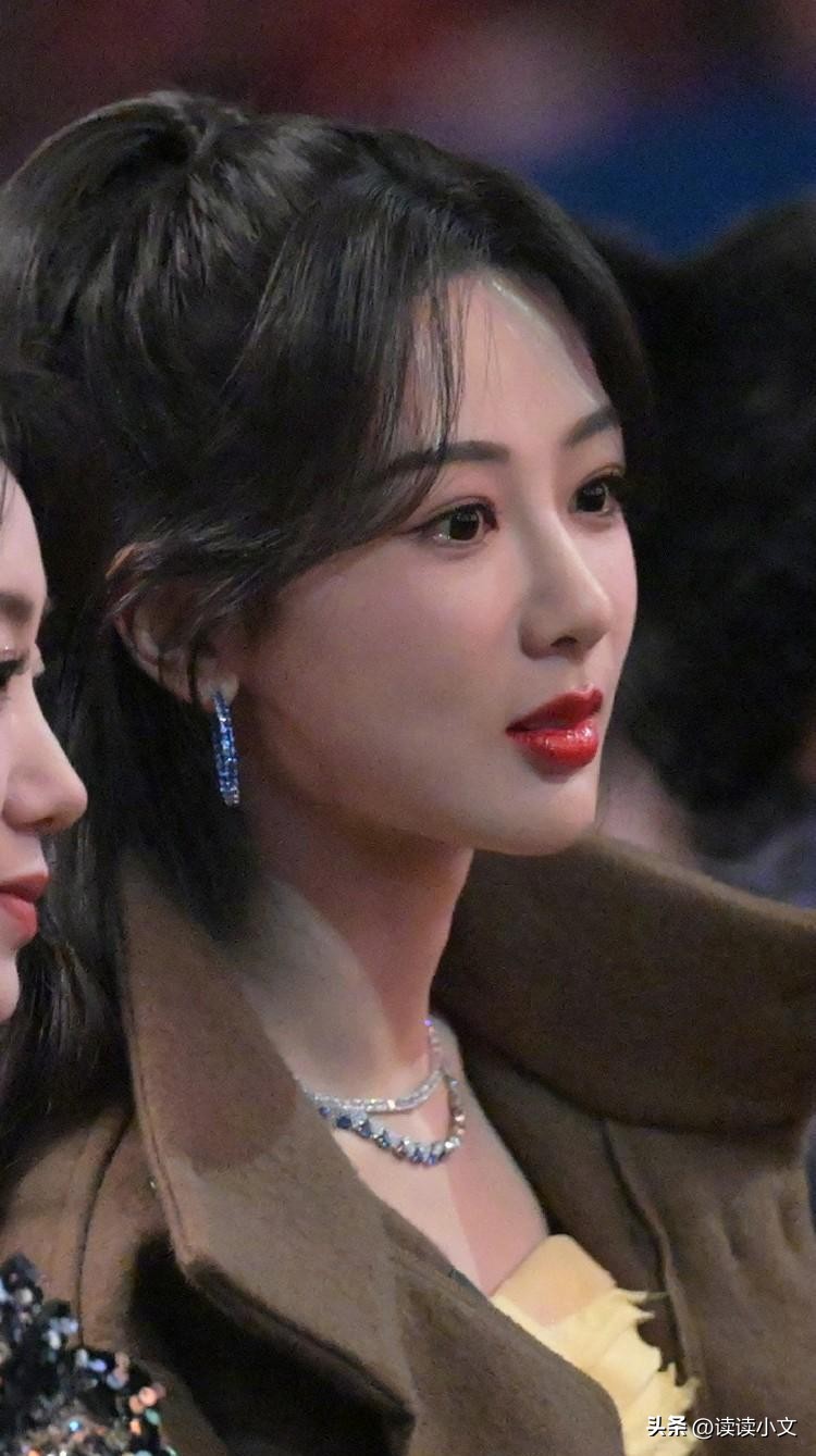 That night on Weibo, I was amazed by Chen Duling who came on stage to ...