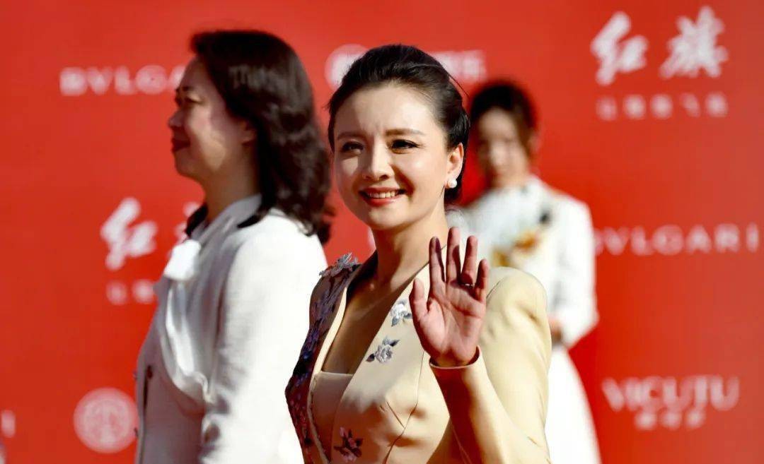 The red carpet of Beijing Film Festival is star-studded! Zhang Yimou ...
