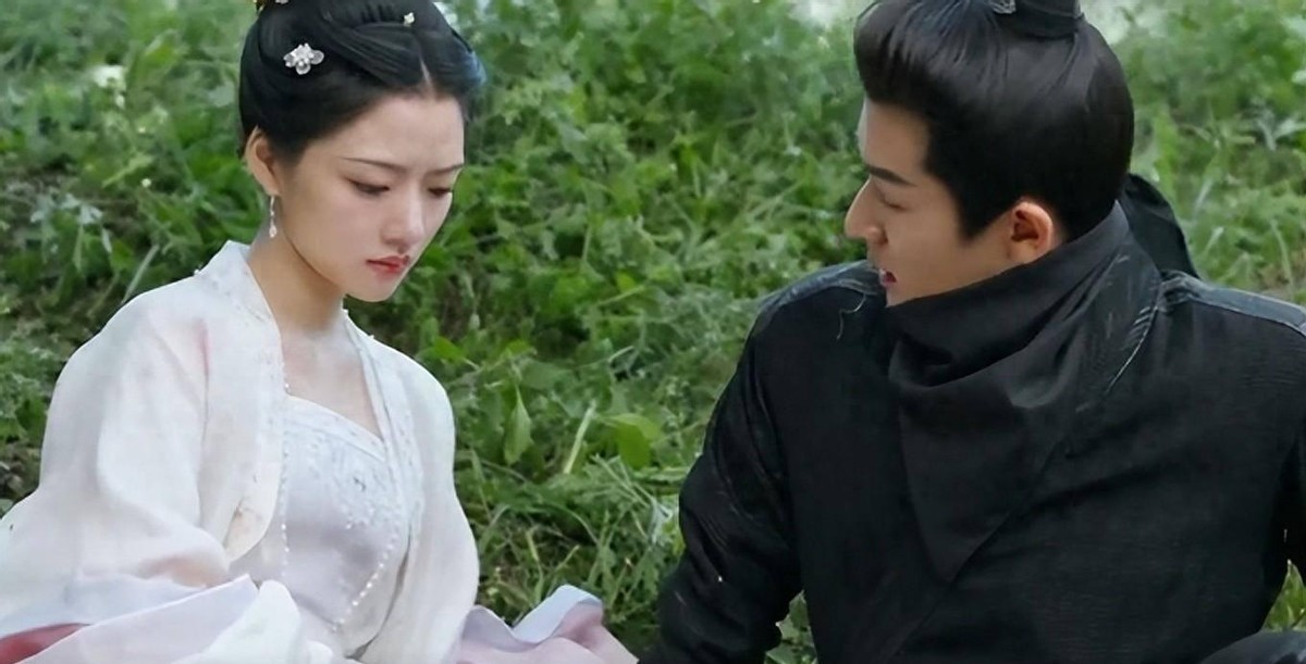 "Splendid Peace": Luo Yining's life story is exposed, Luo Zhenyuan is not calm now - iMedia