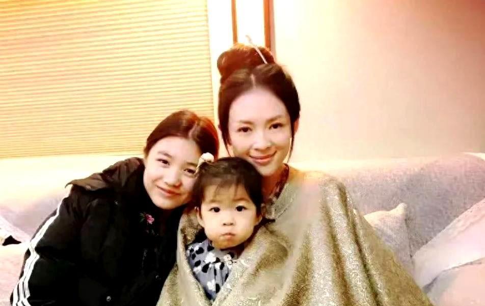 It was revealed that Ge Huijie showed her favor to Zhang Ziyi in two ways. On one side, she ...