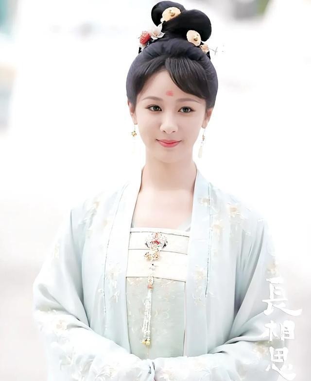 The female lead of "The Tree of Life" has been replaced. Can Zhao ...