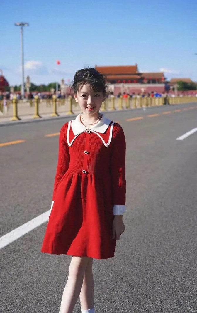 Is 12-year-old Alalei worth tens of millions? The Tiananmen photo ...