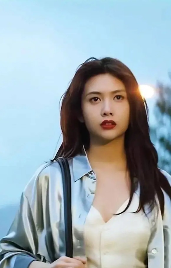 She is the "Queen of C-rated Movies": she debuted at the age of 16 ...