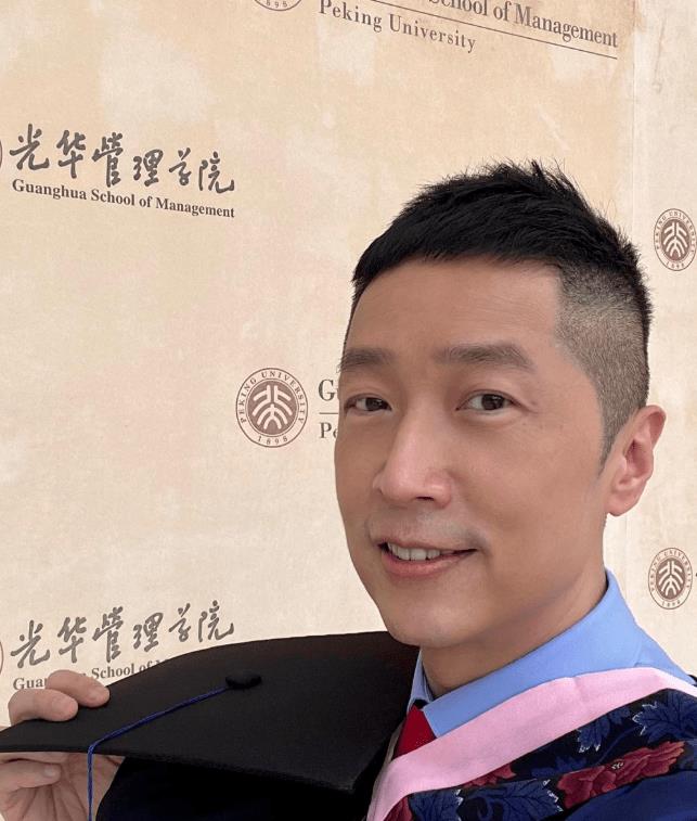 52-year-old Ma Junwei suddenly announced his retirement from the ...