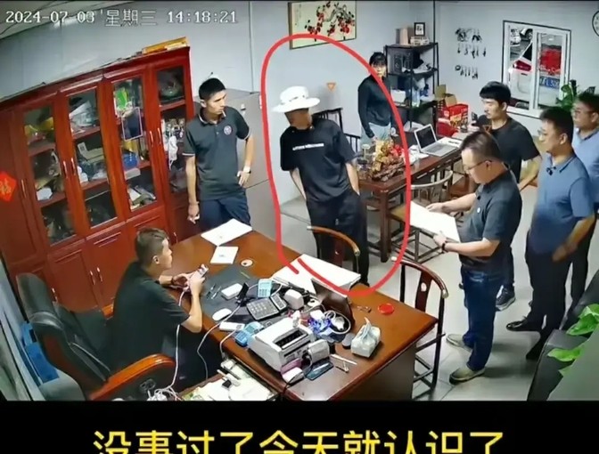 Righteous internet celebrity turned bully? The Knockout brothers with 3 ...