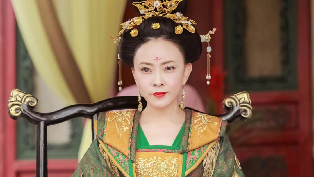 What a loving celebrity couple, Liu Weiwei and Sun Honglei fell in love because of their drama ...