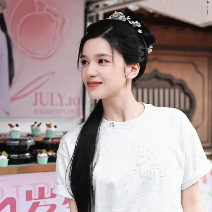 Too spicy! After watching Xi Huazhi, I understand that not just anyone can play the role of an ...