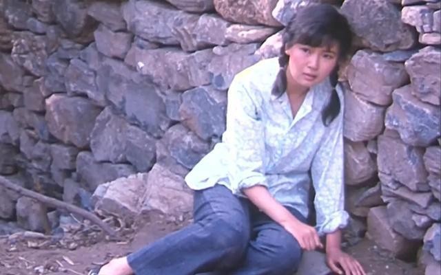 Actors from Ni Ping's early film "The Weeping Red Candle" - iMedia