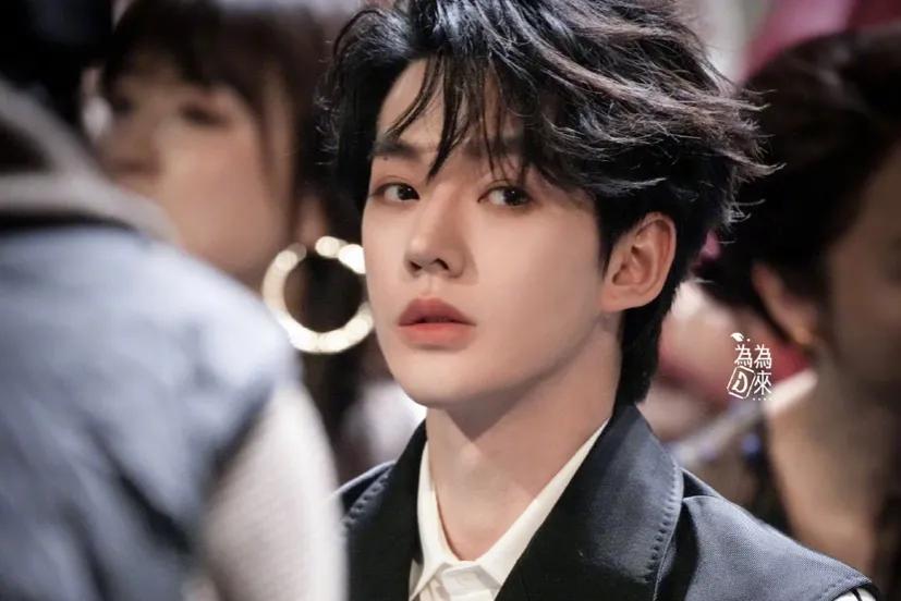 What does a male celebrity look like that makes men look "fascinated ...