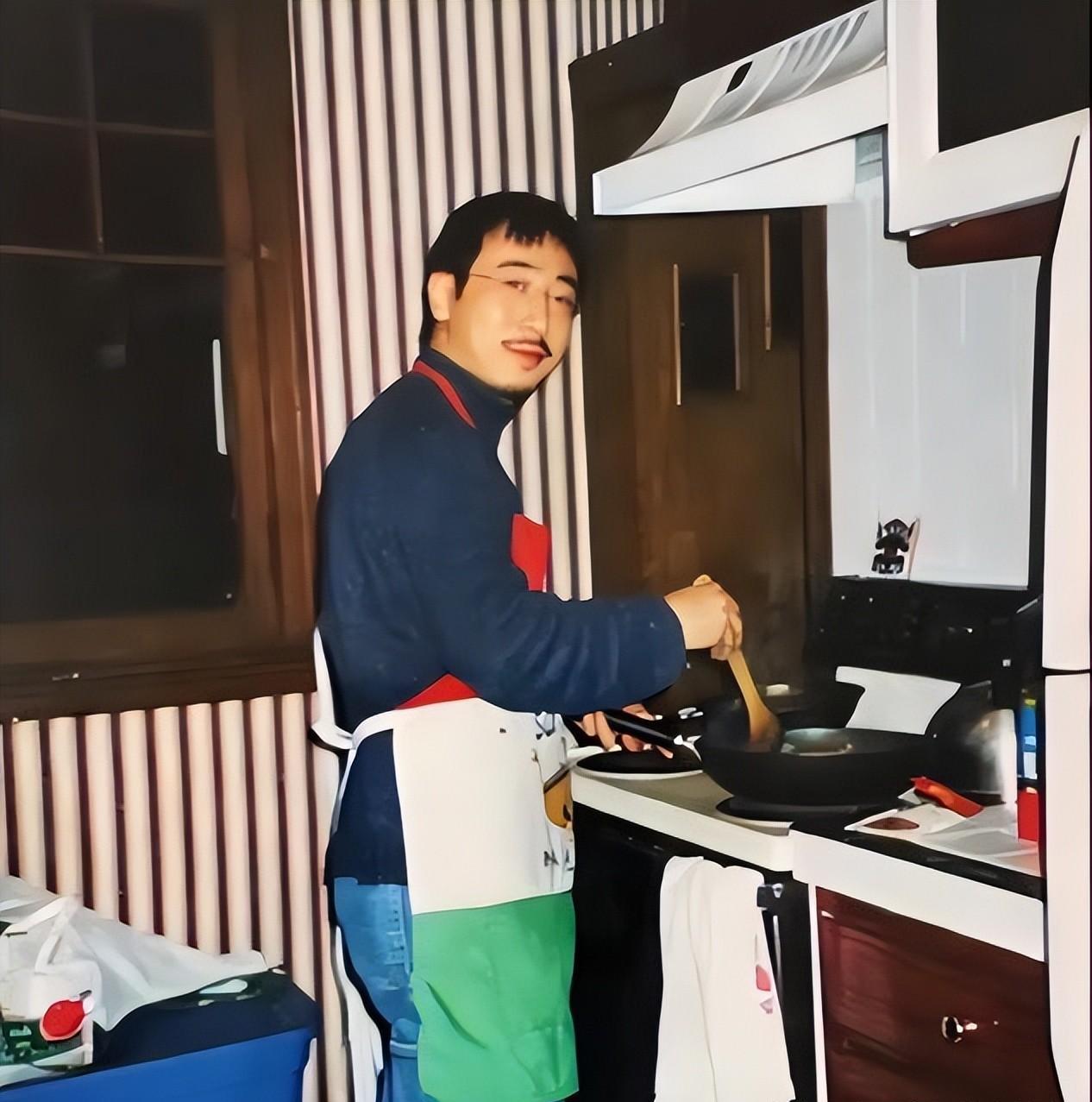 Ning Li: He married a foreign wife and had two daughters. He only ...