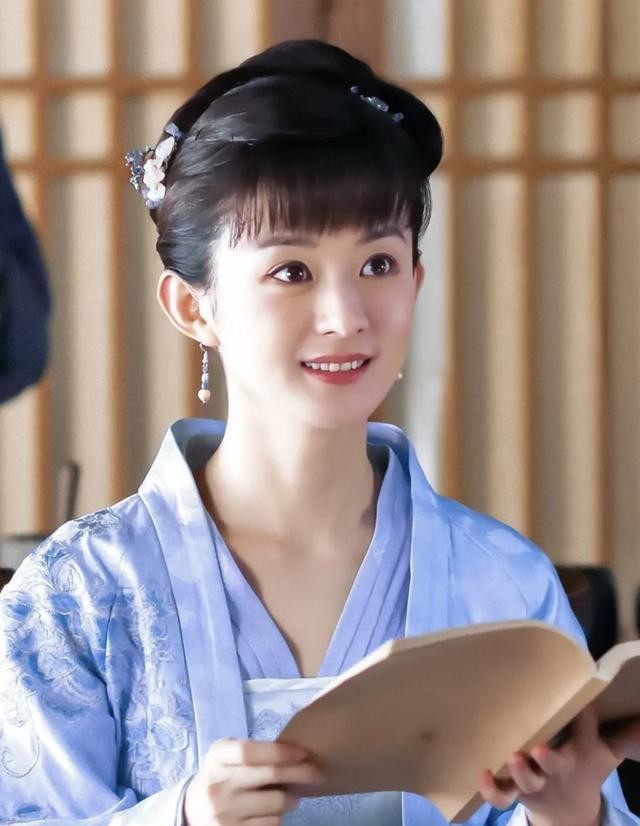 The same is a drama about family fighting. Comparing Zhao Liying, Wu ...