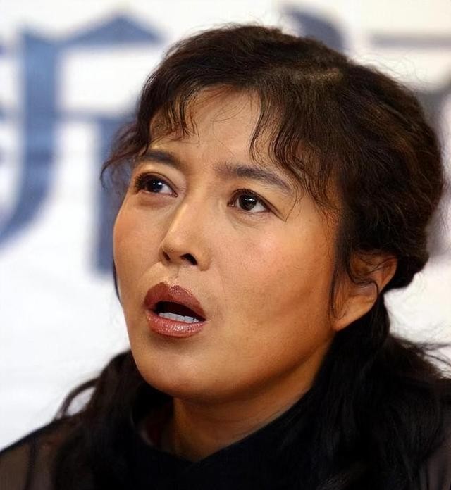 Ding Jiali's daughter Hu Lina: Growing up in a loveless environment ...