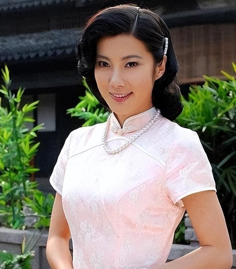 She was so red and purple back then that she was once called the ...