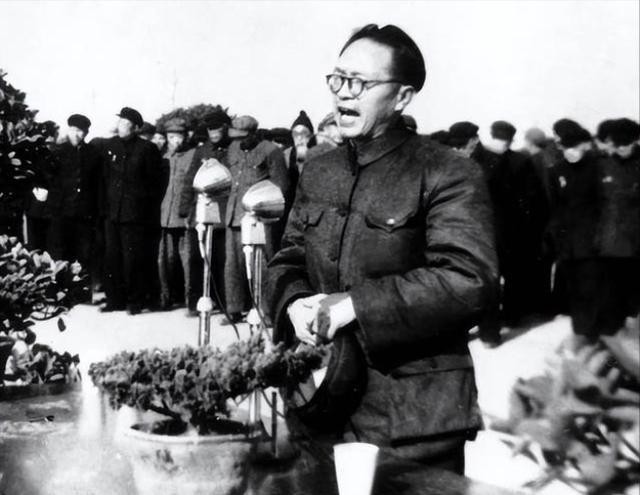 Liu Zhen went to visit his old leader Huang Kecheng and angrily said ...