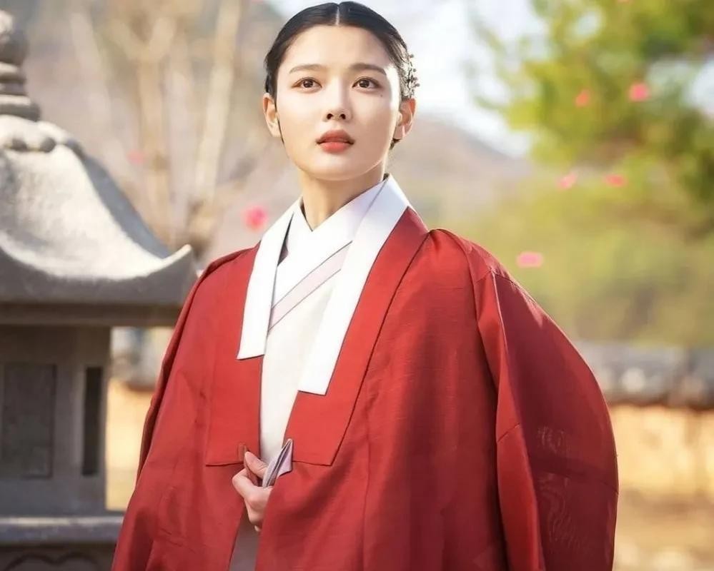 Princess Suk-an, the second daughter of King Hyojong of Joseon and ...