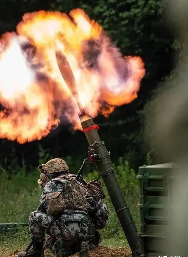 120mm mortars re-equipped after being eliminated for 40 years: the PLA ...