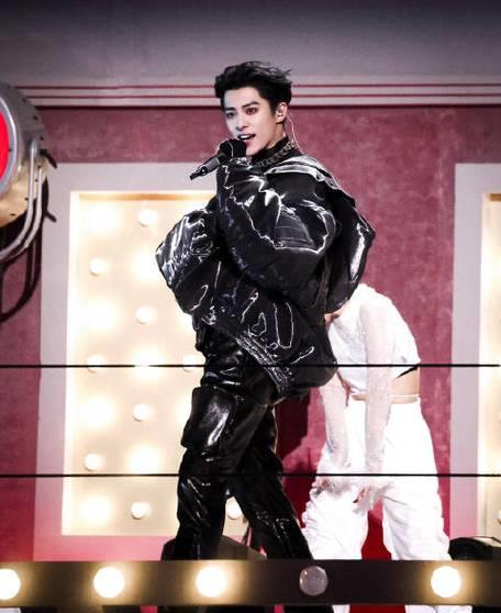 The scale of Hong Kong movies is really big. Miu Kiu Wai and Ho Ka Kui ...