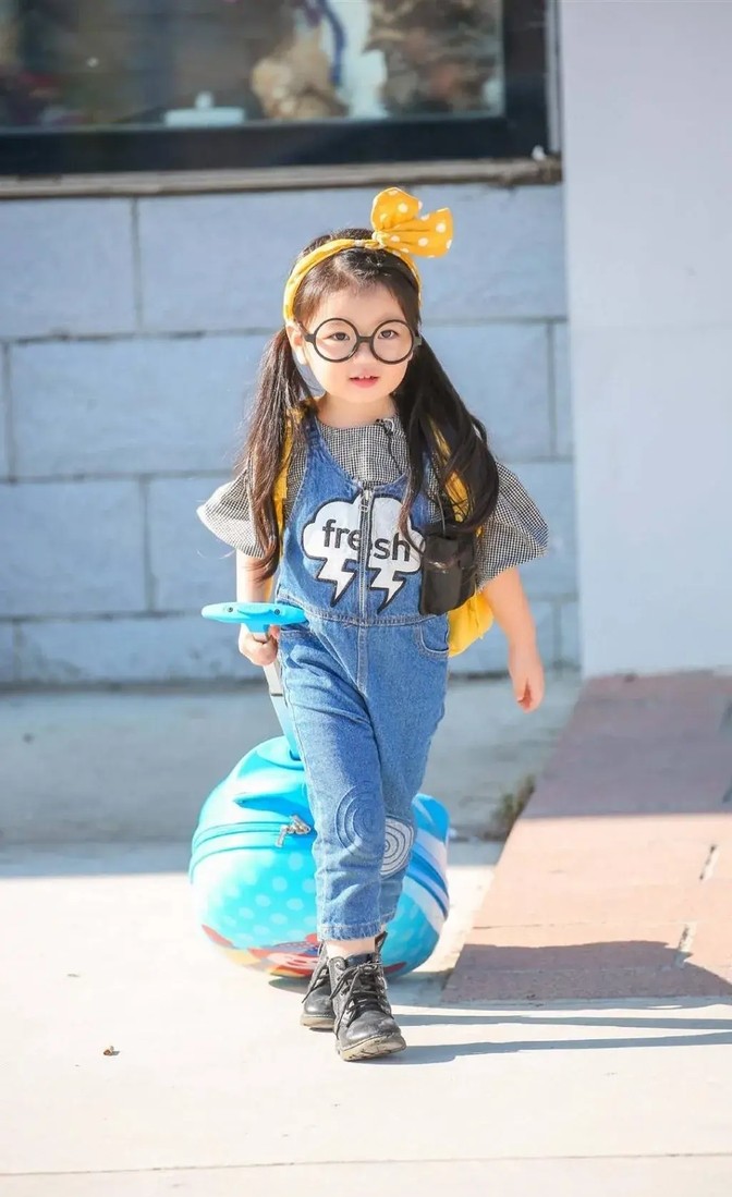 Is 12-year-old Alalei worth tens of millions? The Tiananmen photo ...