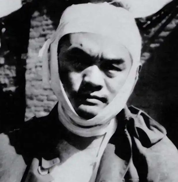 In 1969, Kong Qingde presided over the construction of Xiangfan Bridge ...