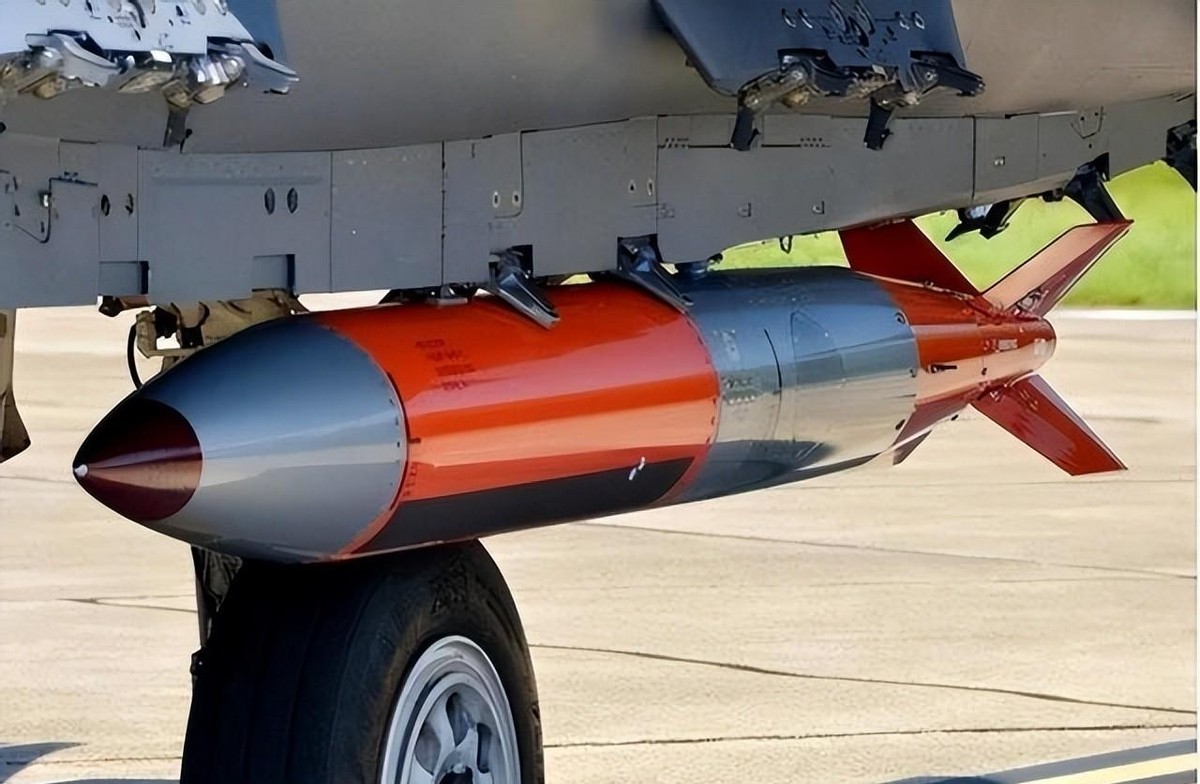 80 nuclear bombs on alert! Missiles cover Europe! Why is Israel so ...