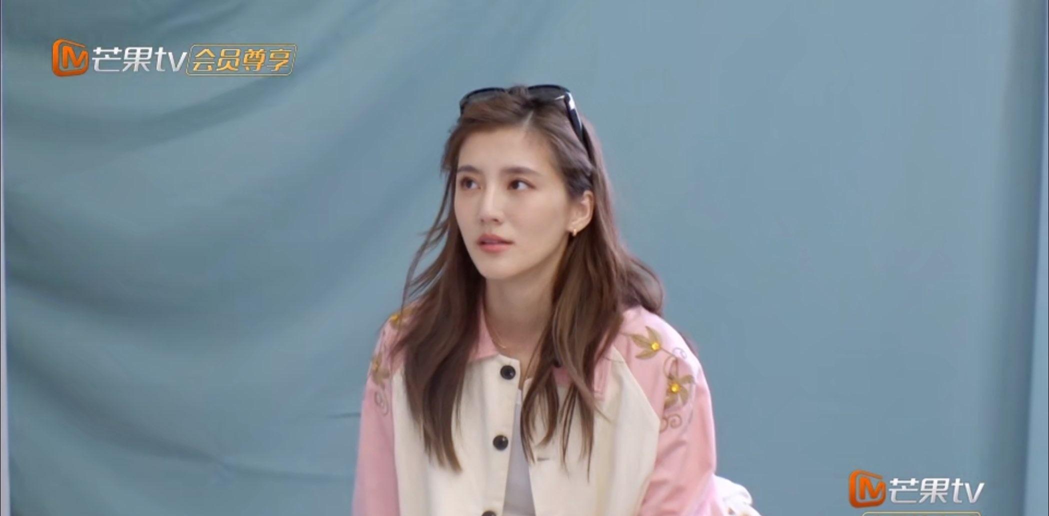 He loves her so much! Shi Boxiong admitted that he often felt inferior in front of Wu Qianyu ...