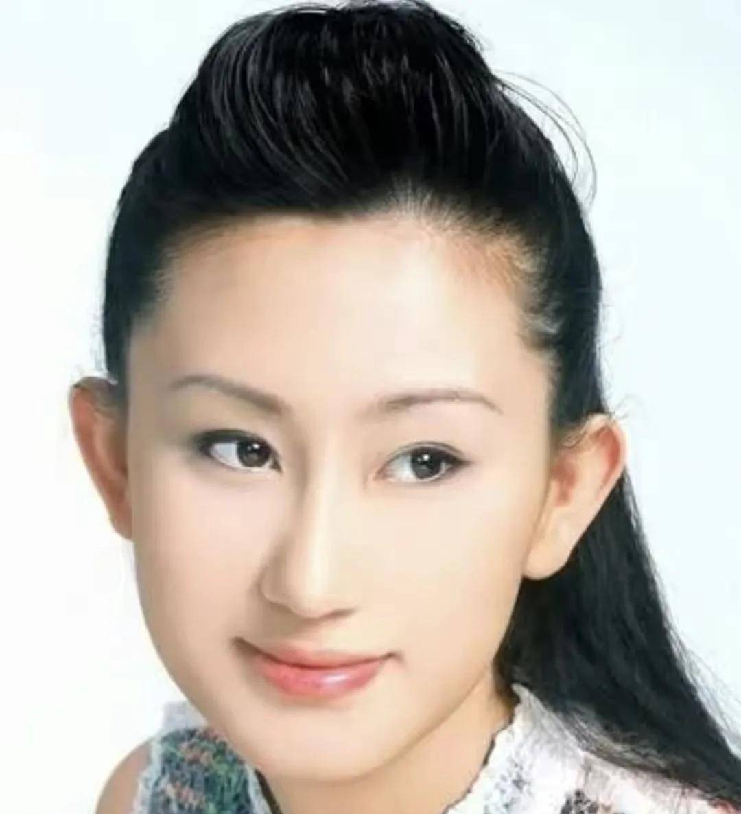 Actress Zhang Danlu: She gave up her career and gave birth to three ...