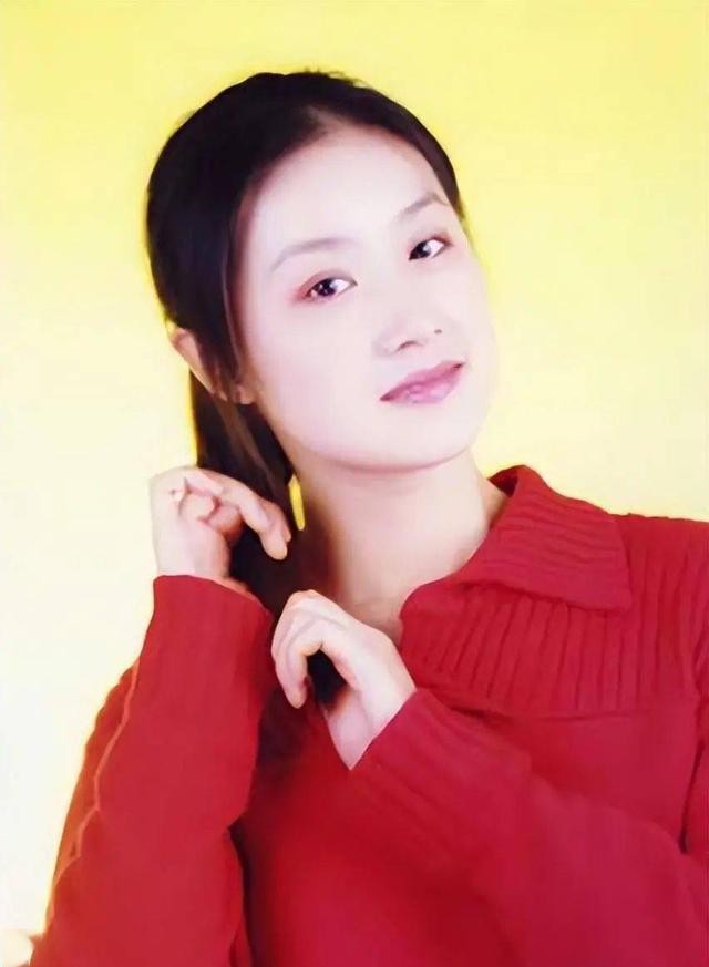 Yue Opera Zhang Yufeng: Marrying an ugly divorced man caused controversy, but now she is treated ...