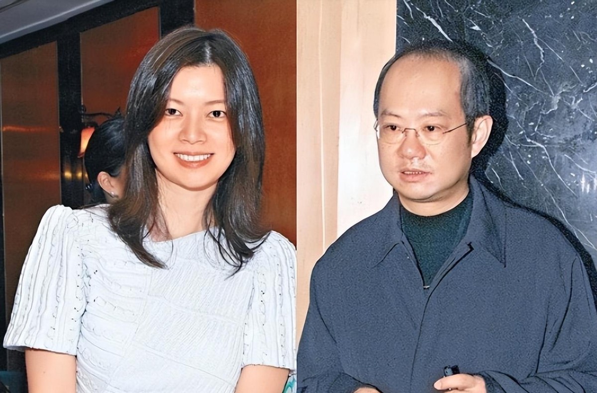 After being in love with Stephen Chow for 13 years, she became furious ...