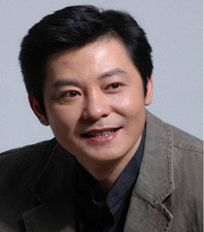 The 59-year-old actor has settled in the United States for three ...