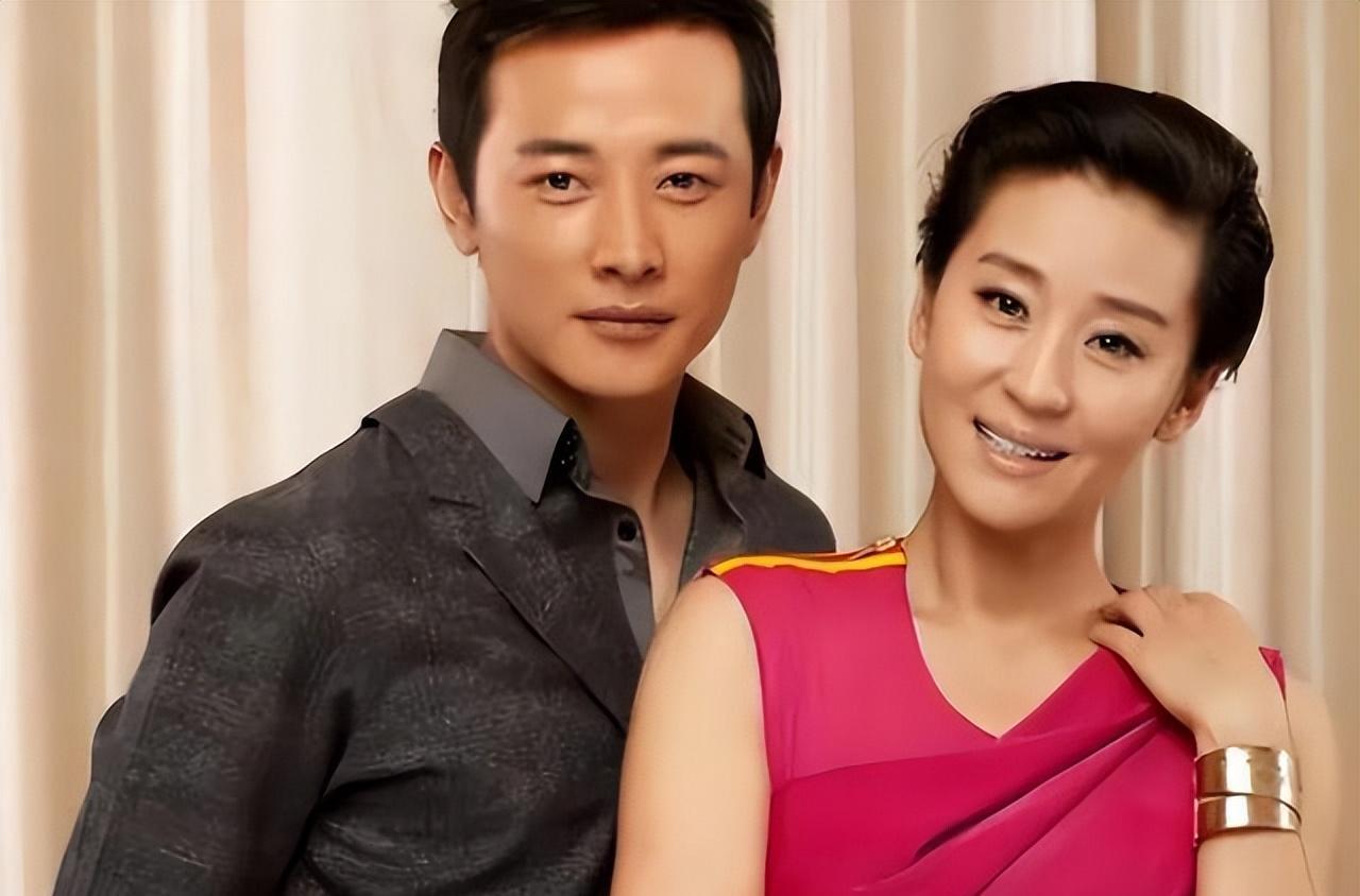 After 10 years of separation, looking back at the life situations of Luo Jin and Miao Pu, the ...