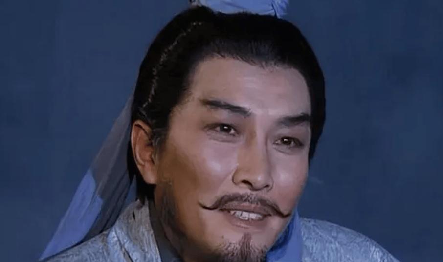 Before his death, Pang Tong said 17 words coldly, exposing Zhuge Liang's true face in public ...