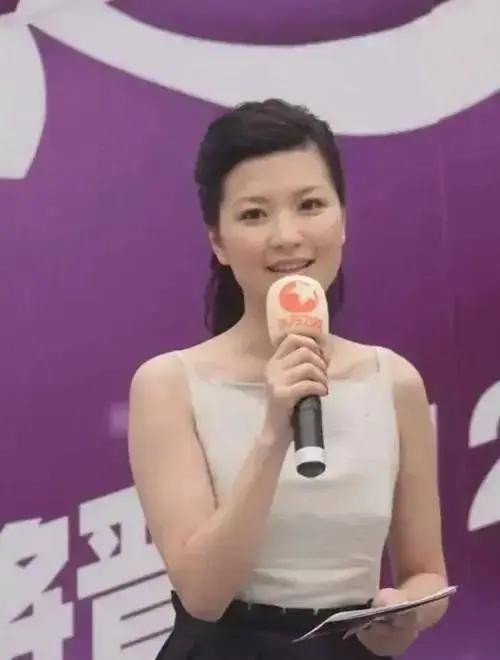 Host Chen Rong, who was living a life of vanity and dreams, transformed ...