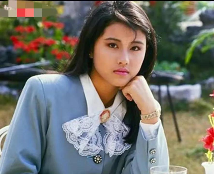 Zhou Haimei: A woman who has been waiting for love all her life but has ...