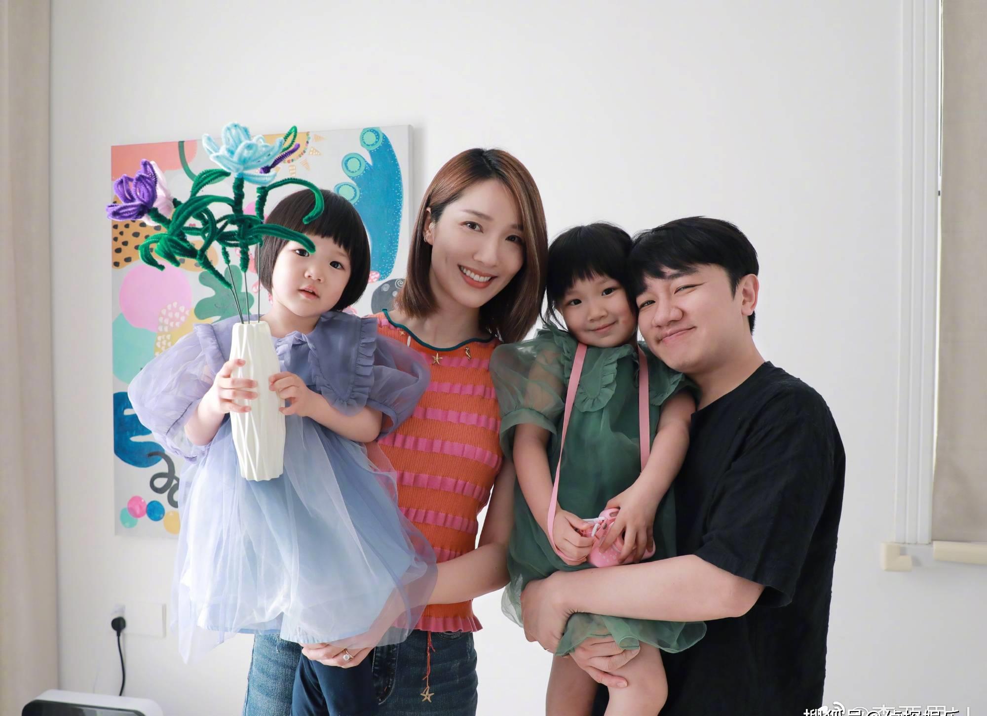 Wong Cho Lam has a happy family together, the eldest daughter ...