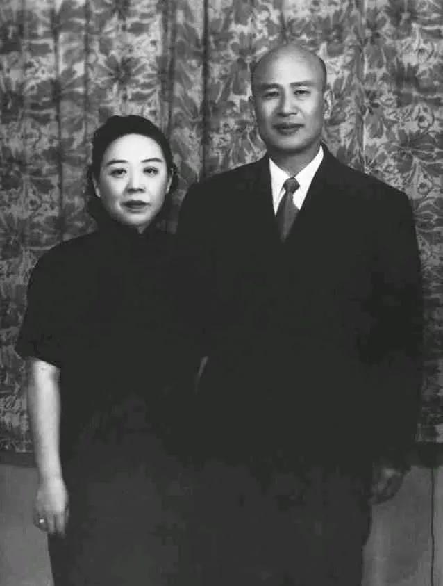 Bai Chongxi had a son with his mistress during marriage, but his wife ...