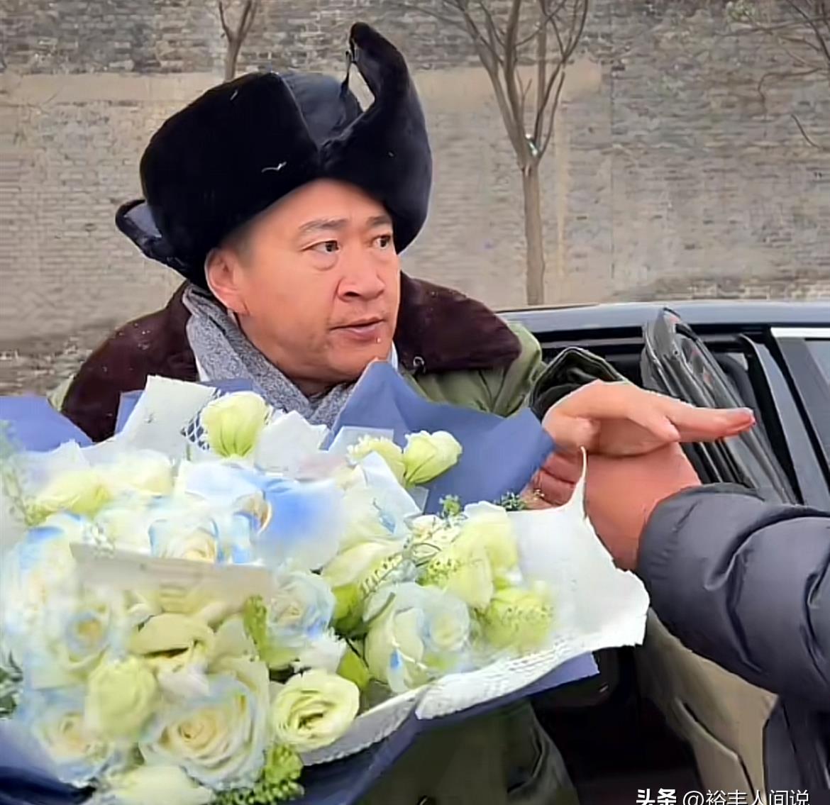 It is revealed that 40-year-old actor Li Jiaming successfully proposed ...